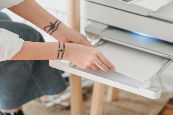 How to Clear a Printer Paper Jam: Step-by-Step Guide to Fixing Paper ...