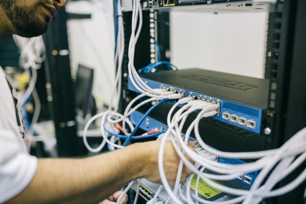 How to Fix a Server Down: Step-by-Step Guide to Restoring Server ...